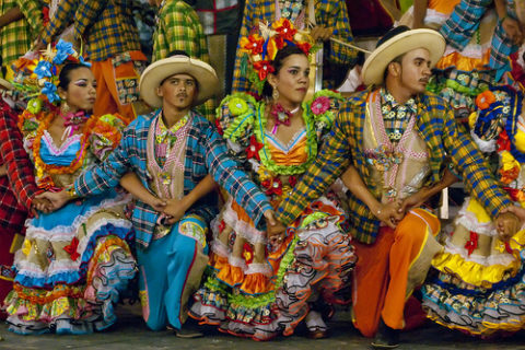 Quadrilha junina tradicional - História e características da dança junina