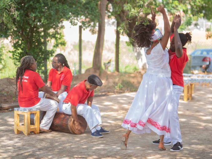 A Dança do Batuque: Uma Expressão Cultural Afro-Brasileira